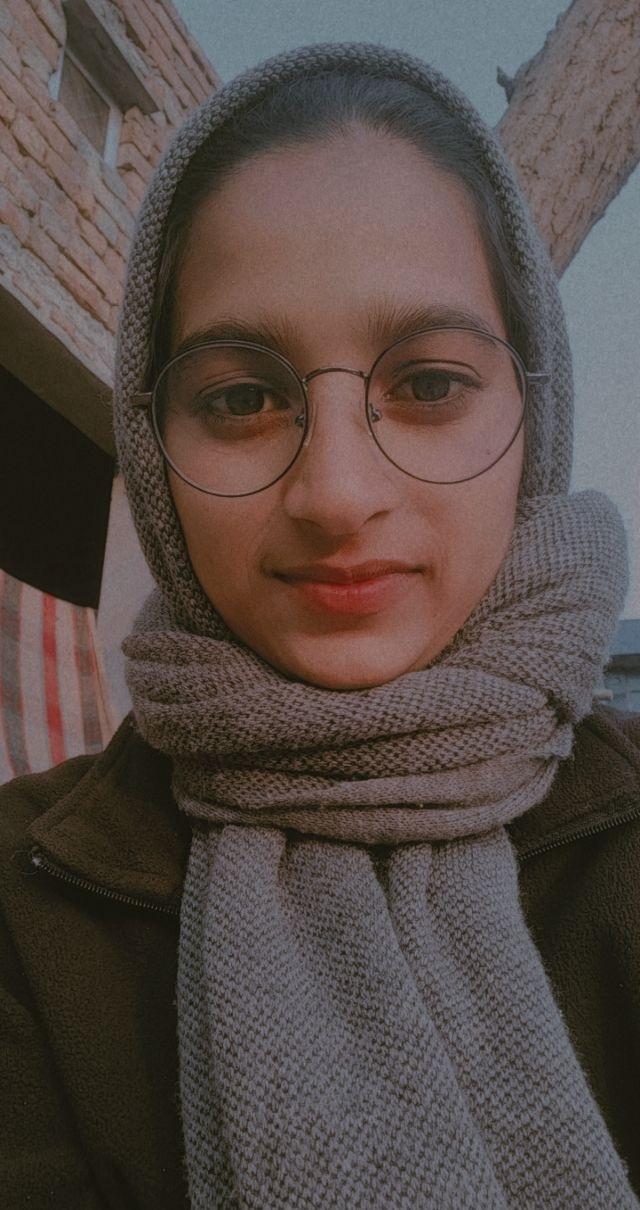 How many sub groups of order 4 in z4xz4